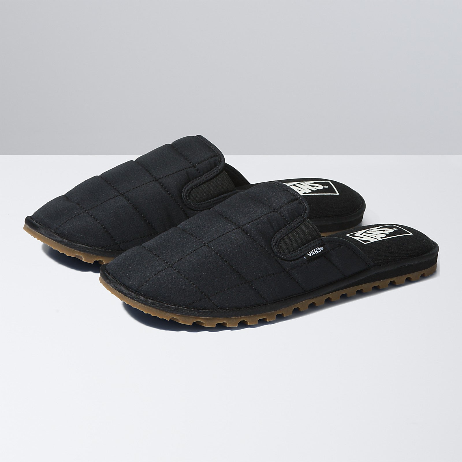 Vans Mountain Mule Slipper - Quilted Black